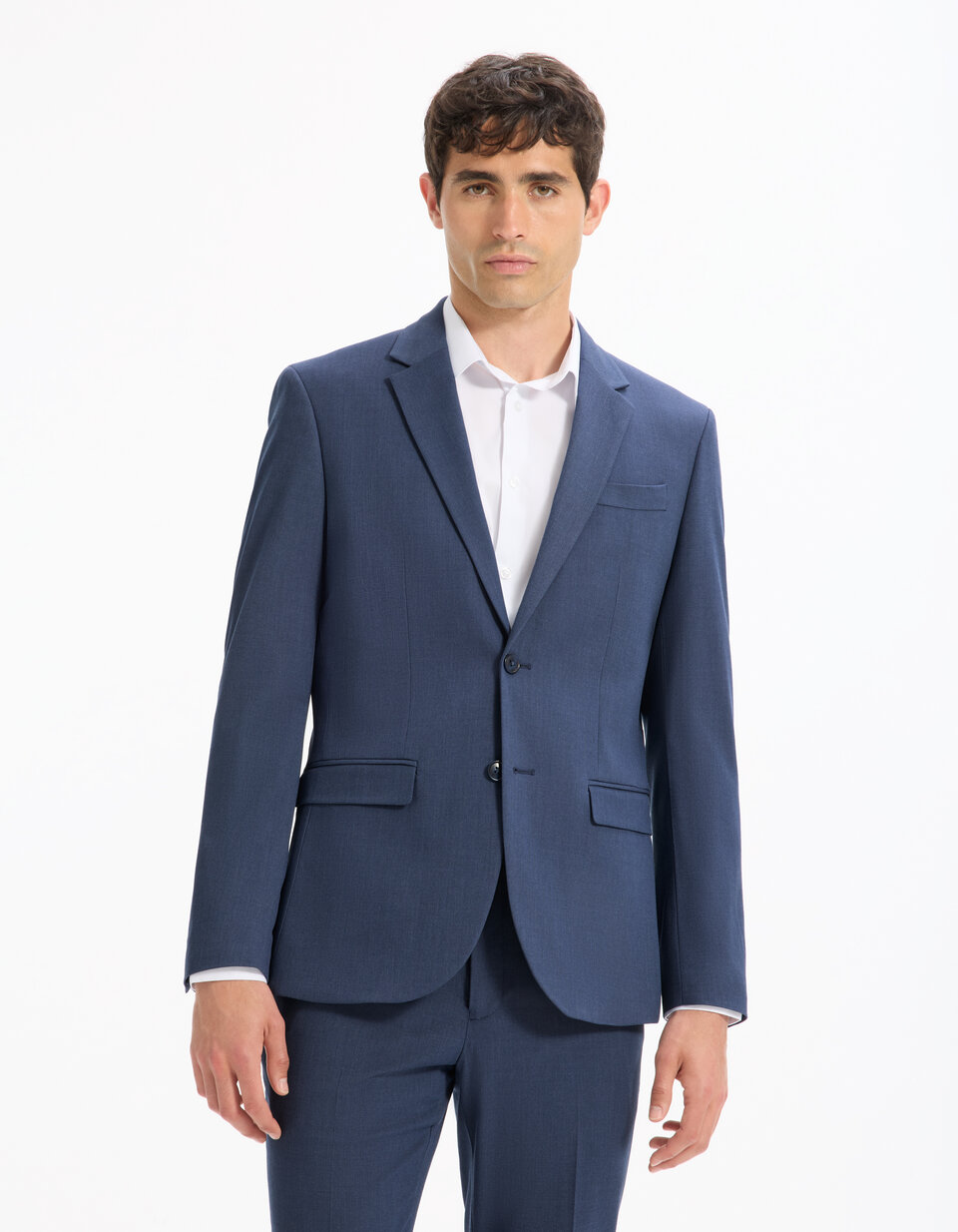 Americana ajustada y elástica, color azul | celio be normal